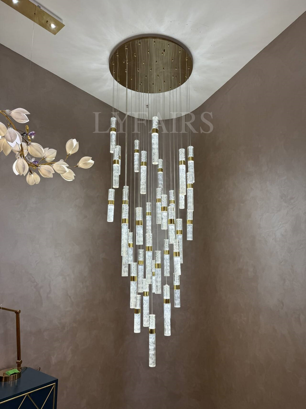 Modern Floating Cloudy and Bursting Crystal Columns Chandelier for Hig ...
