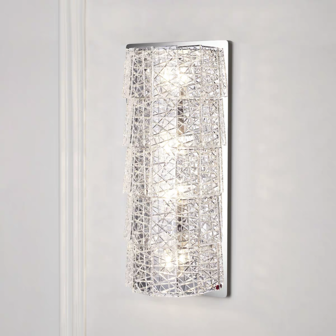 Modern Frozen Crystal Wall Sconce — Lyfairs