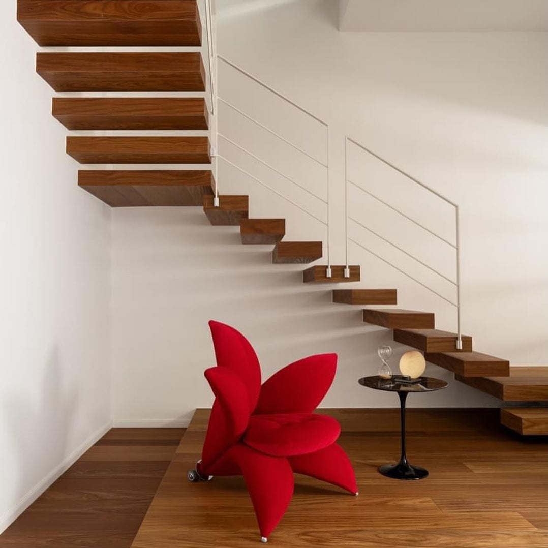 Art Design Lily Chair — Lyfairs