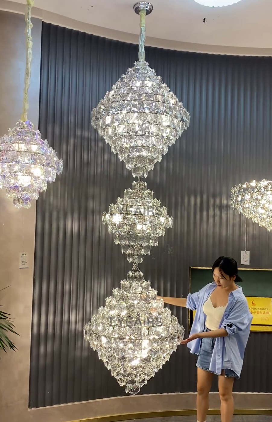 Luxury Three/Four Cone Crystal Chandelier for Staircase/Foyer/Hotel ...