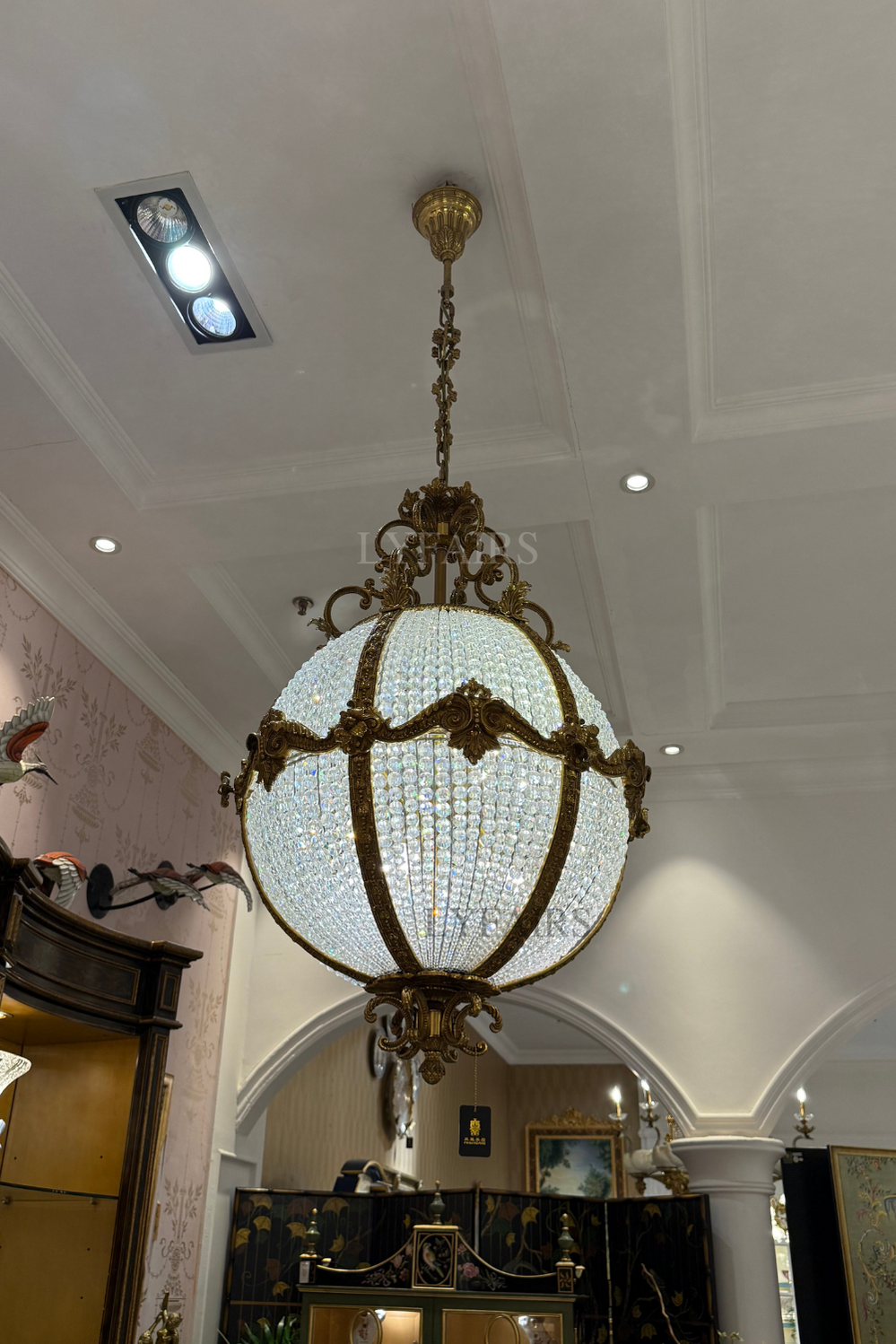 LYFAIRS x FH&Home Baroque Crystal Globe Chandelier — Lyfairs
