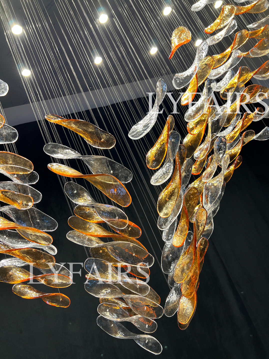 Luxury High-End Glass Leaves Floating Chandelier for Hotel/Villa/Livin ...