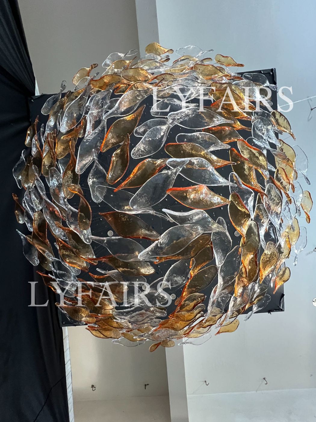 Luxury High-End Glass Leaves Floating Chandelier for Hotel/Villa/Livin ...