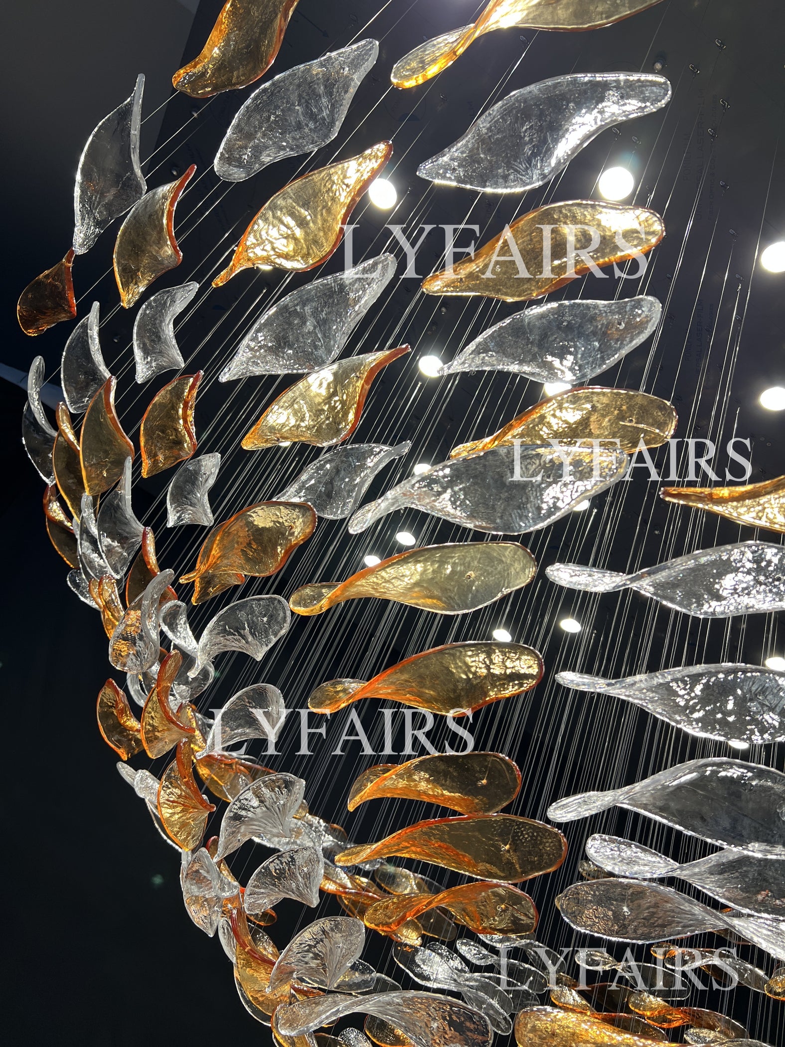 Luxury High-End Glass Leaves Floating Chandelier for Hotel/Villa/Livin ...
