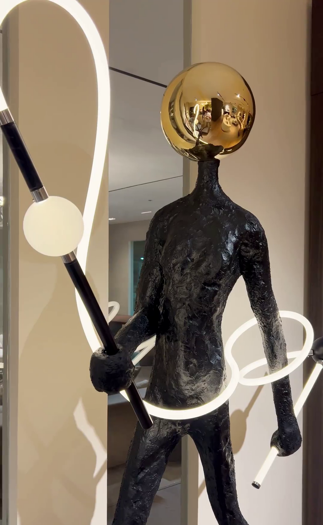 Art Gold Head Sculpture LED Floor Lamp — Lyfairs